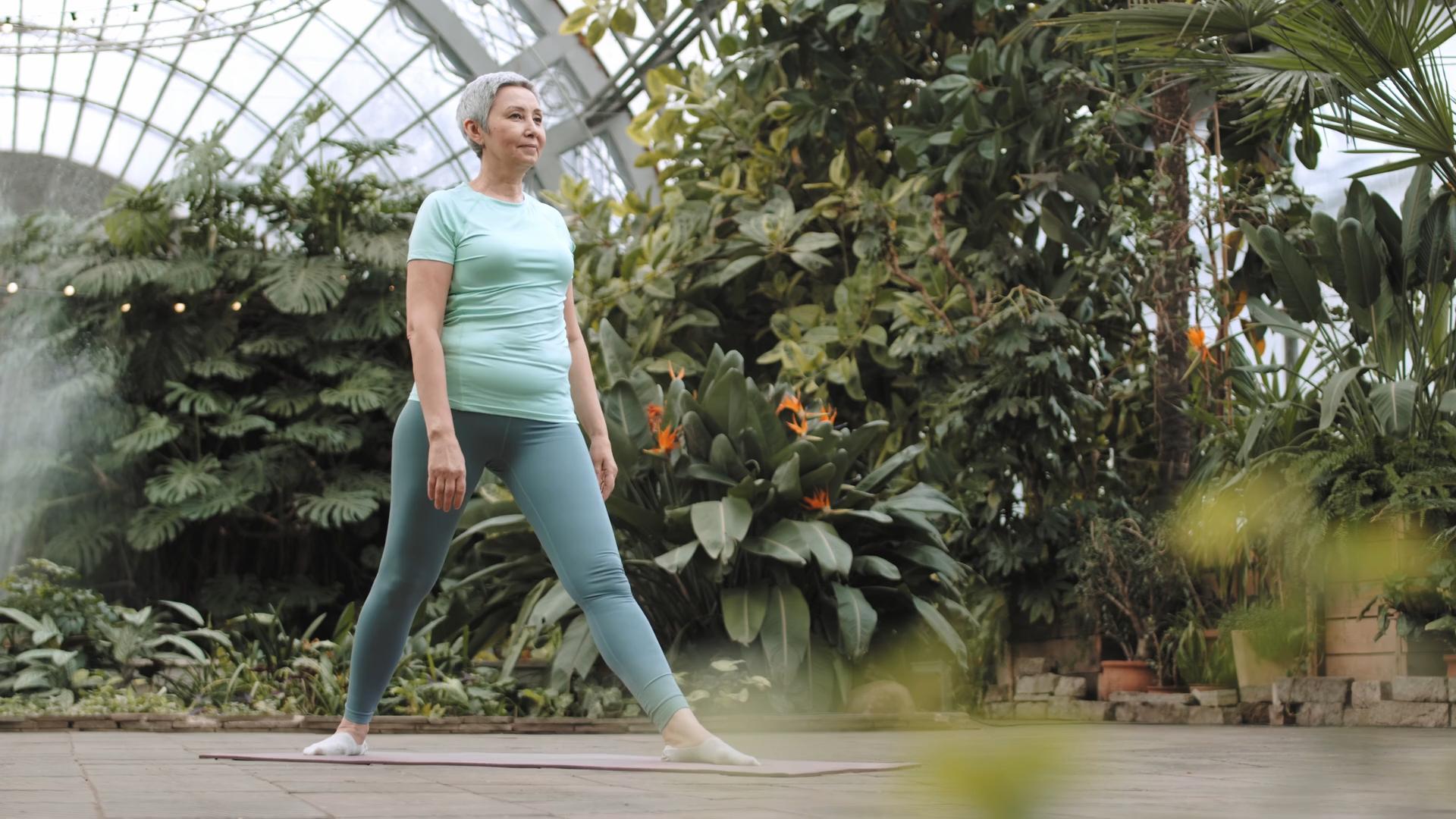 Top Orthopedic Surgeon in Chevy Chase | Dr. Siram